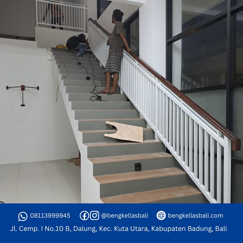 Railing tangga minimalis Bali