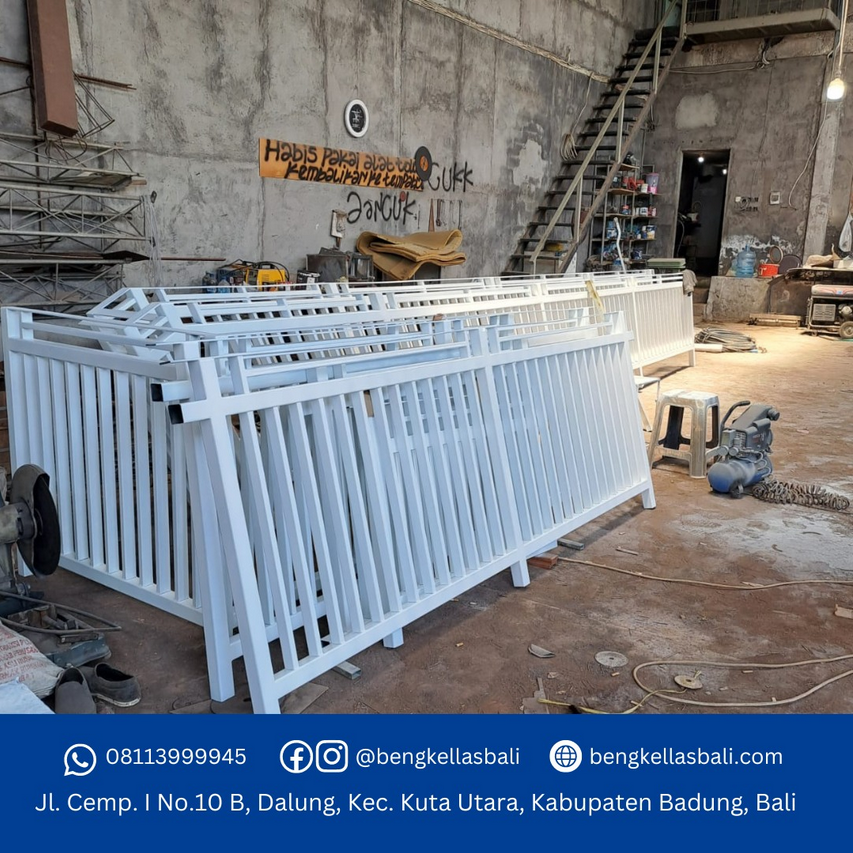 Railing tangga minimalis Bali